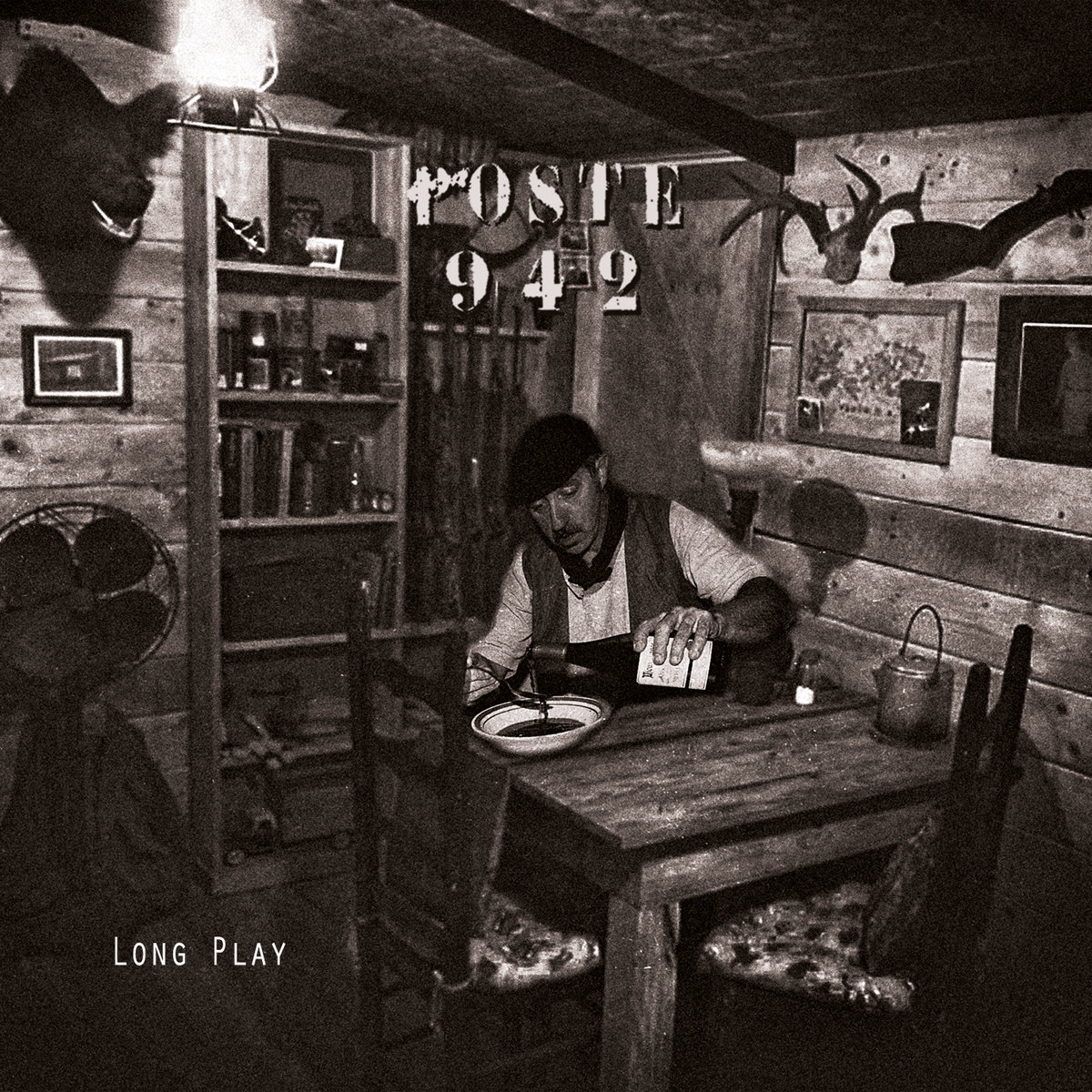 Punky Booster, le nouveau clip de Poste 942 est en ligne ...